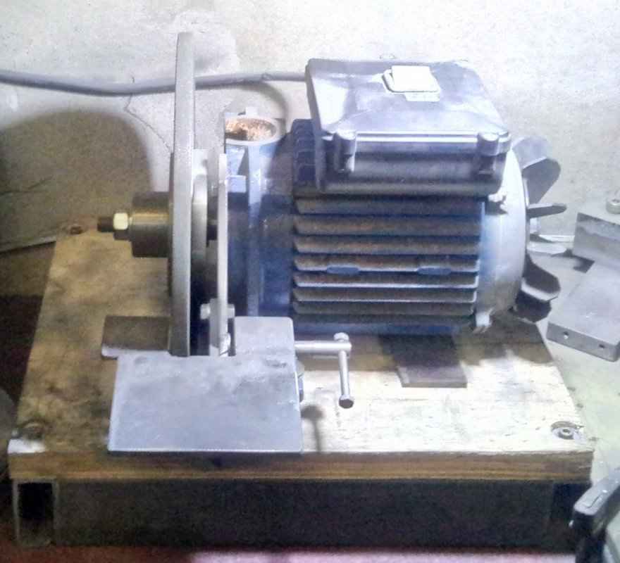 Двигатель на наждак - Сторінка 2 - Точила та наждаки - Металічний форум